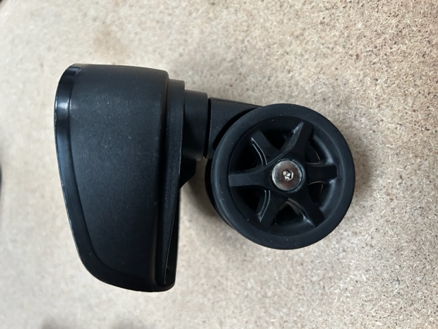 Samsonite Cosmolite (3) spinner wheels – Aldridges – Leather Goods and ...